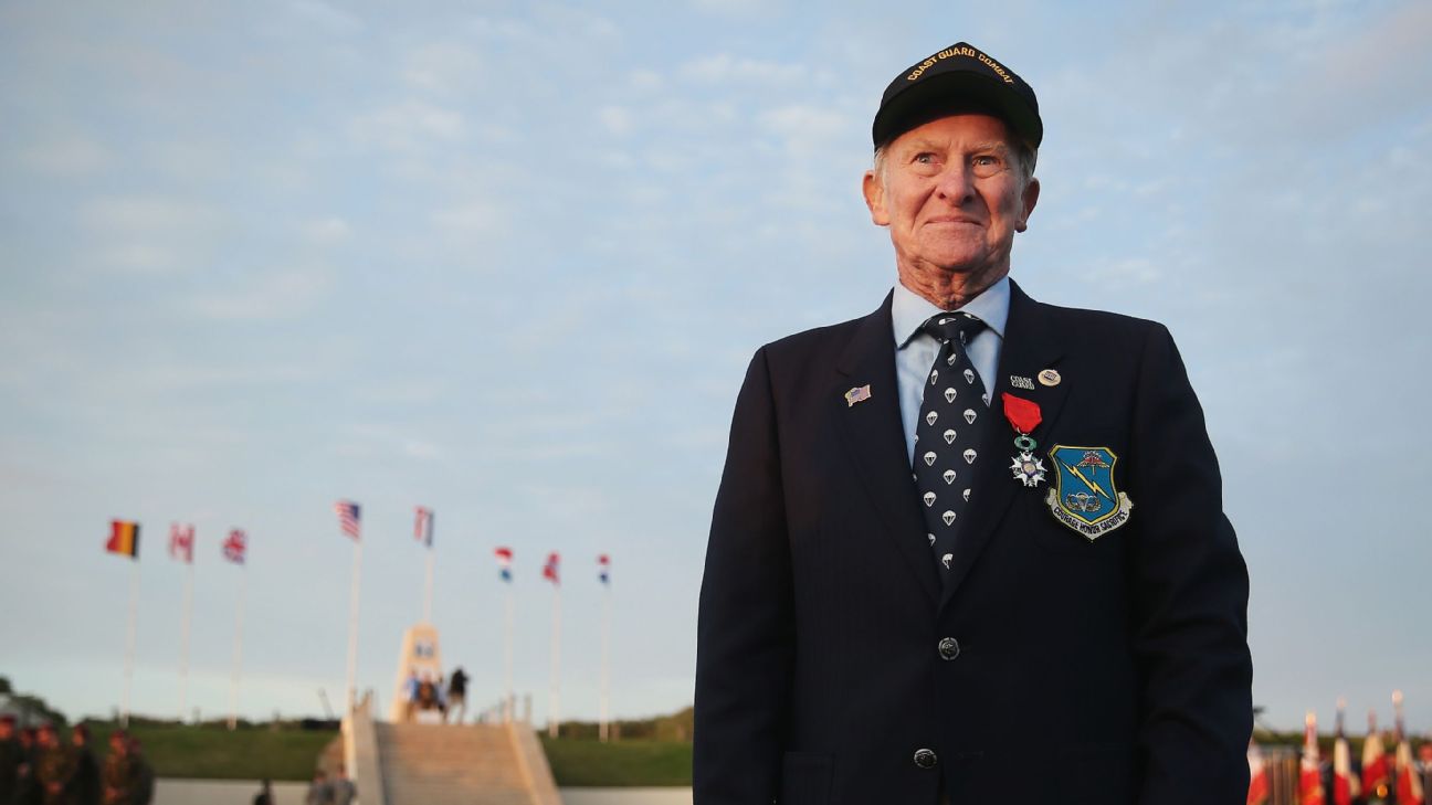 WWII Vet and Former Baseball Player Recalls D-Day Memories - The Forkball