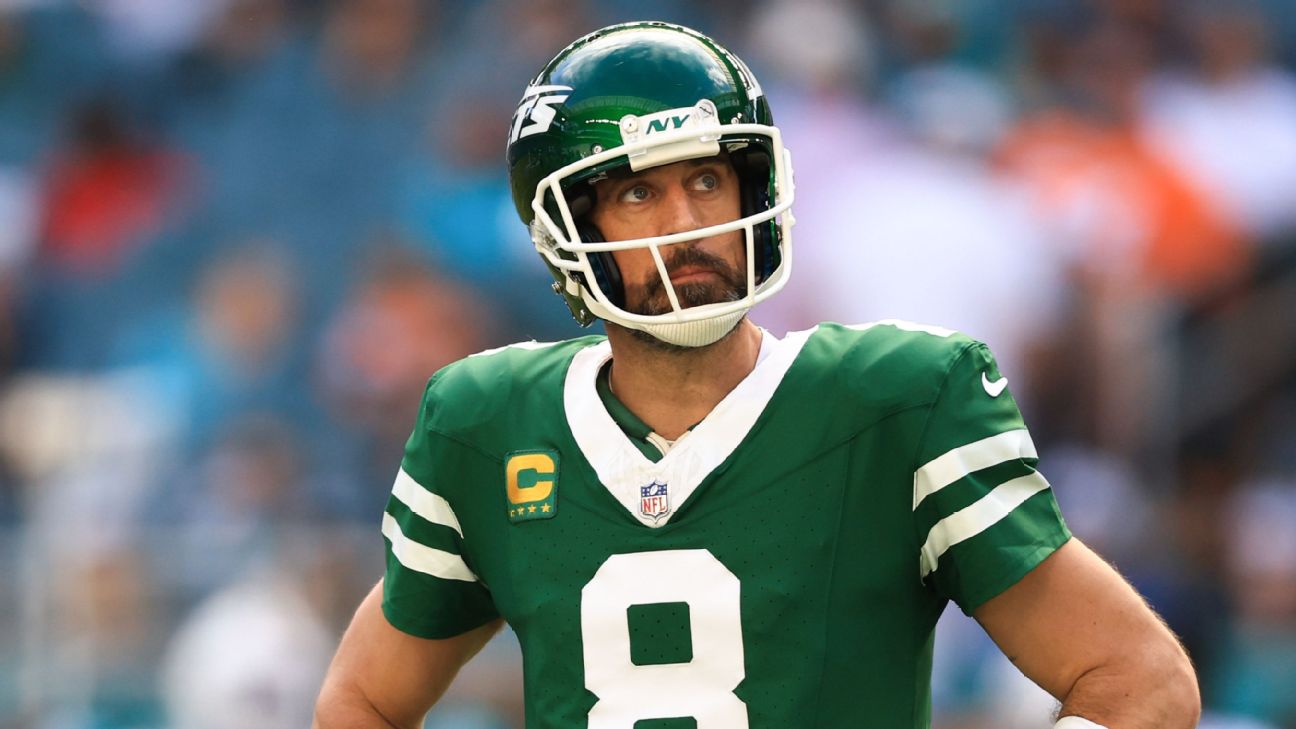 Aaron Rodgers Reflects on Jets' Struggles, 'Curse' to Break - The Forkball