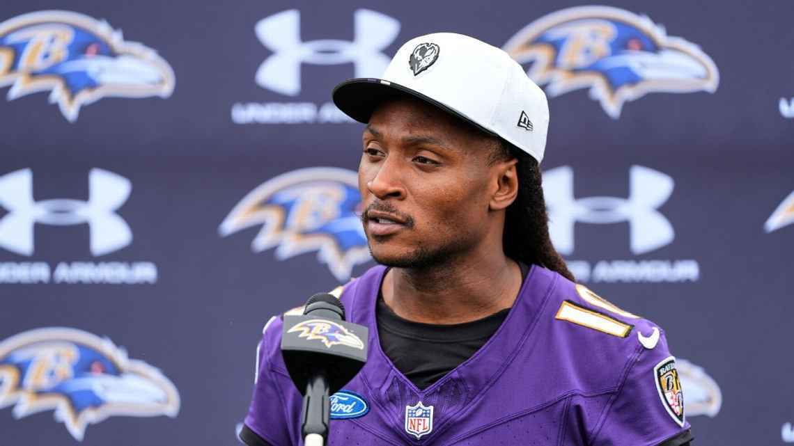 How Hopkins Brings a New Element to Jackson and the Ravens