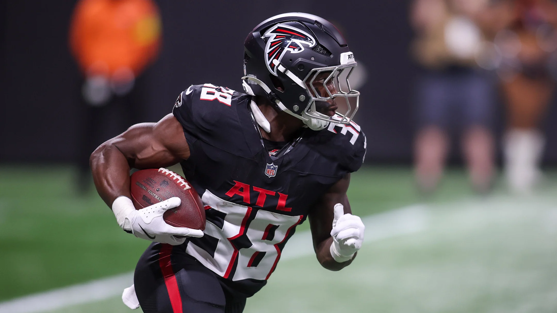 Falcons’ Carter Bounces Back with Breakout Game After Scary Hit - The ...
